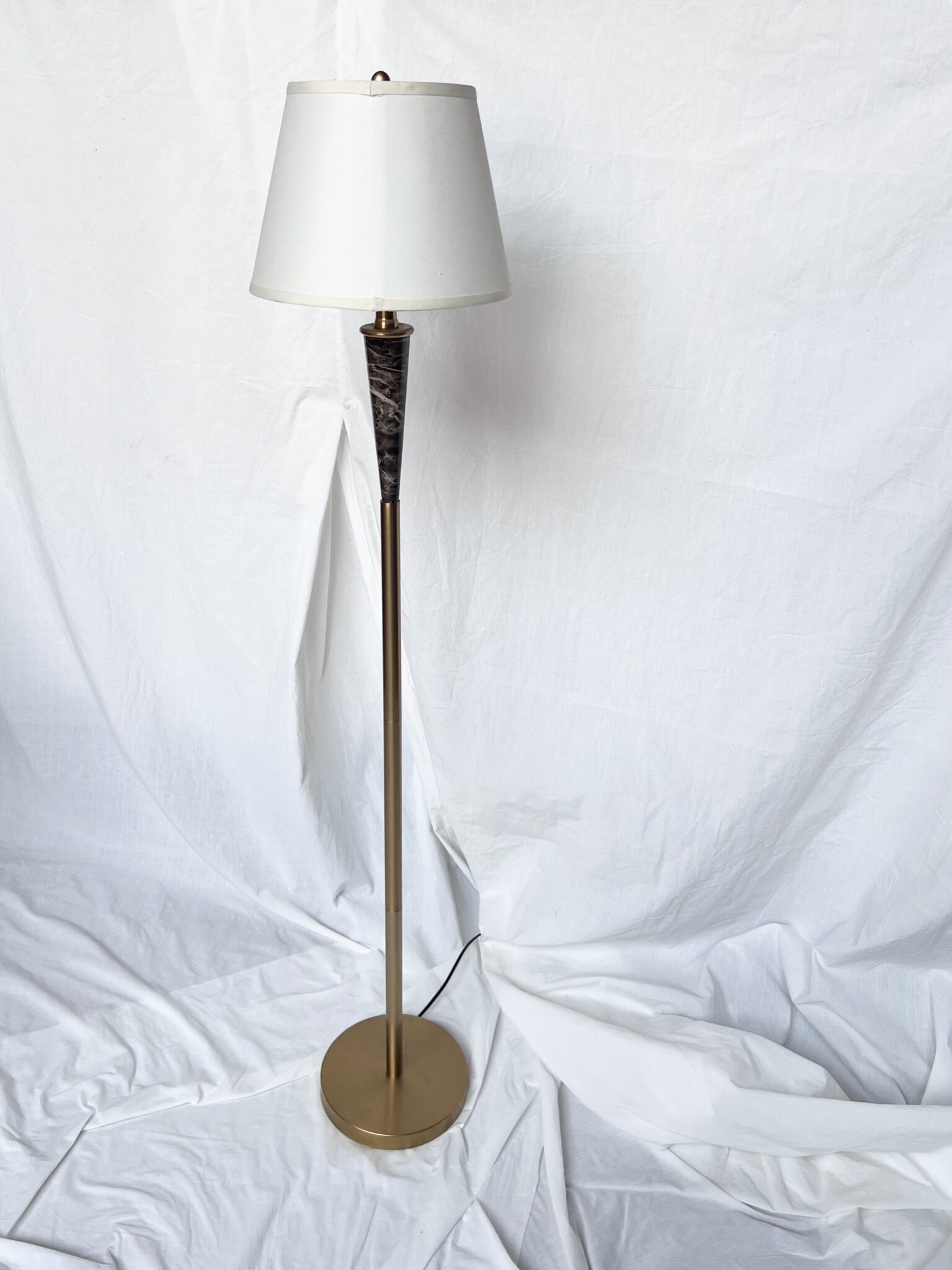 MARMER TALL RARA LAMP - Bisa Sewa Bali